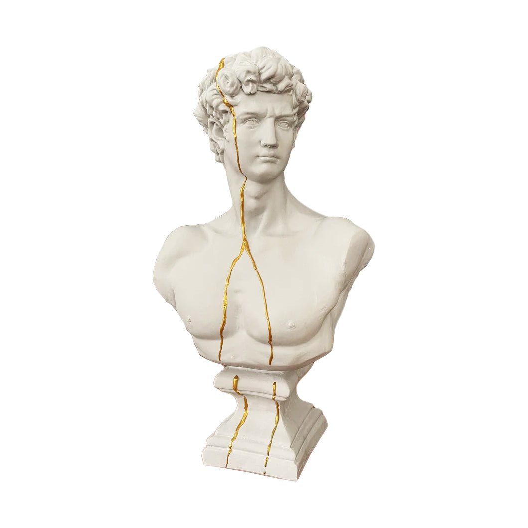 David White with Gold Strip Sculpture – Articture